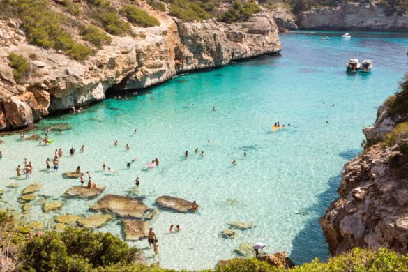 Palma de Mallorca: Obiective Turistice, Plaje, Cazare și Ce Să Vizitezi